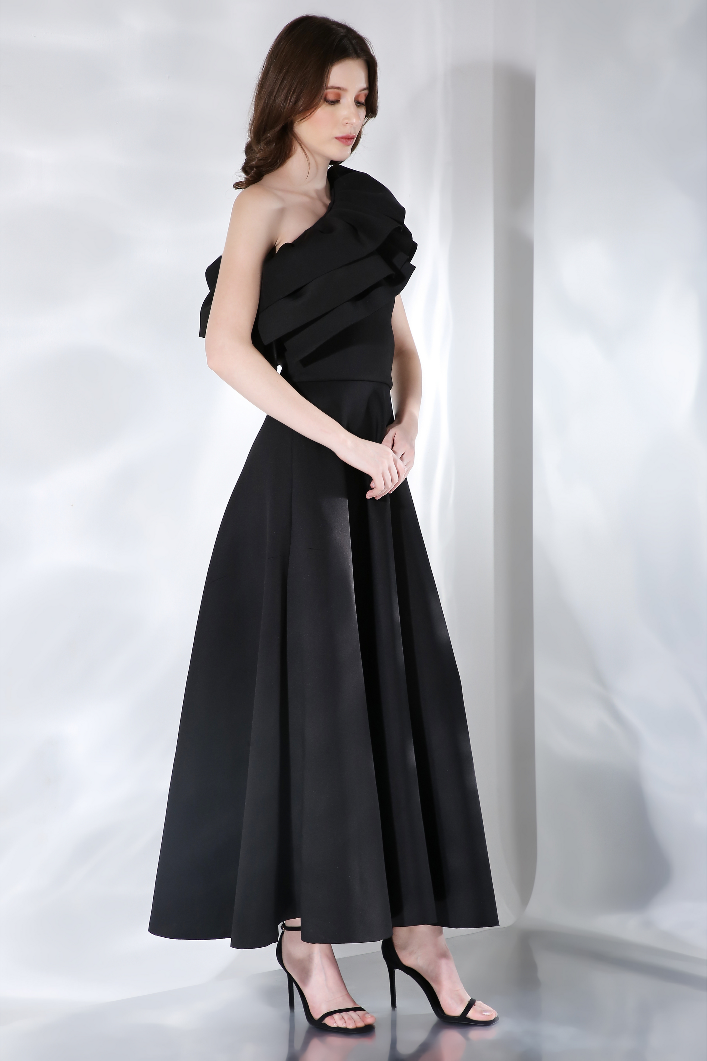 Gaia + Detachable Ruffles – Ozeqo